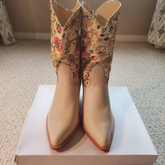 Anthropologie | Shoes | Momo New York Embroidered Western Boots X Bhldn ...
